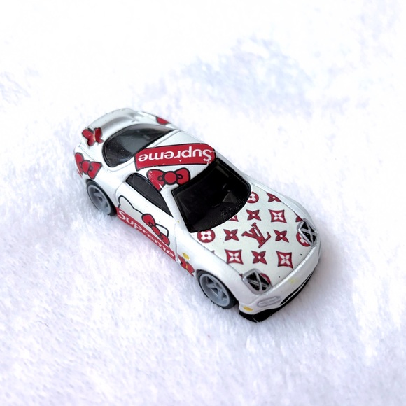 Hot Wheels | Toys | Vintage Hot Wheels Lv Supreme Hello Kitty Rare Hot ...